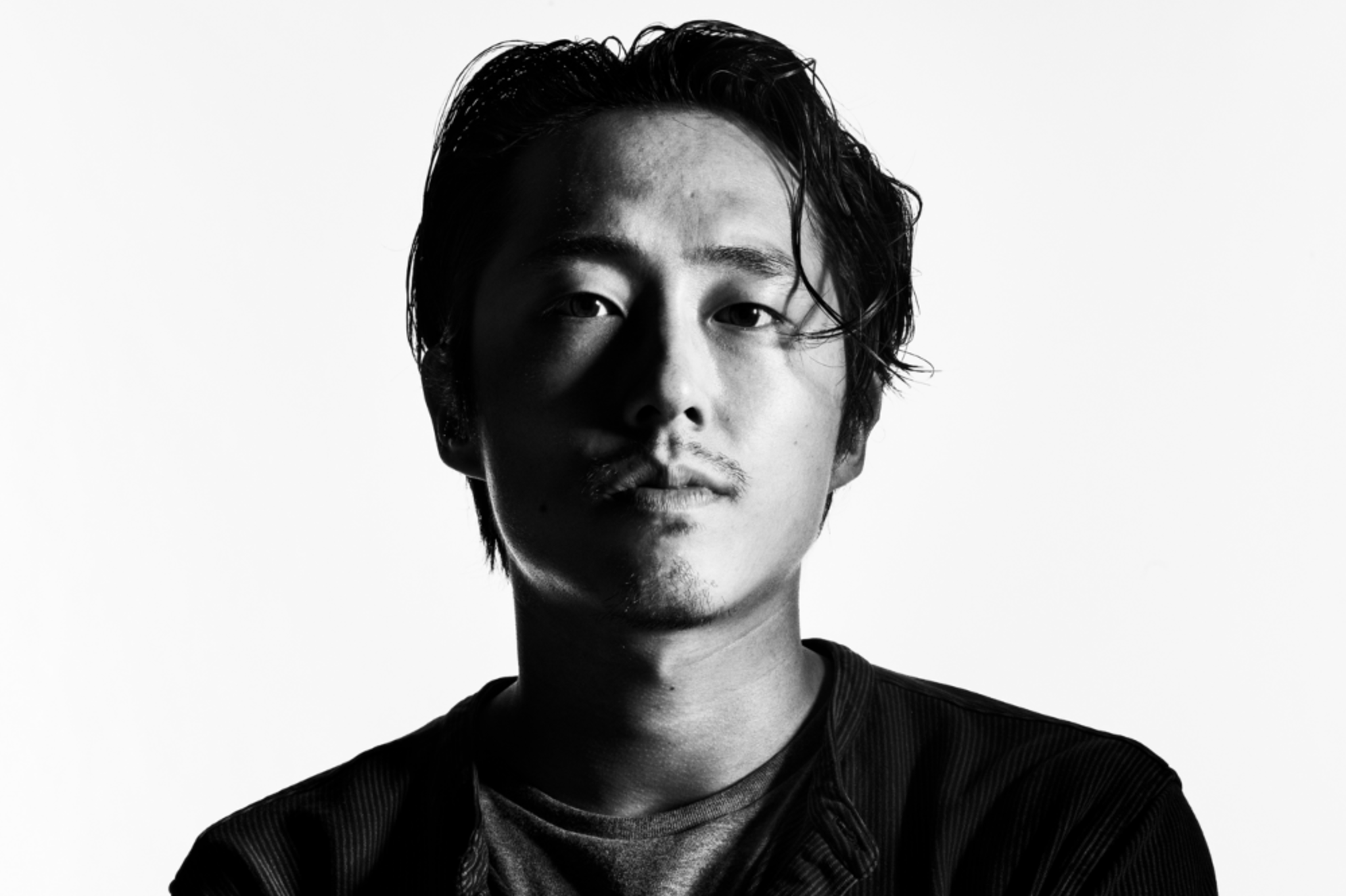 Erst Hochzeit, jetzt Baby!: "The Walking Dead"-Star Steven Yeun im ...