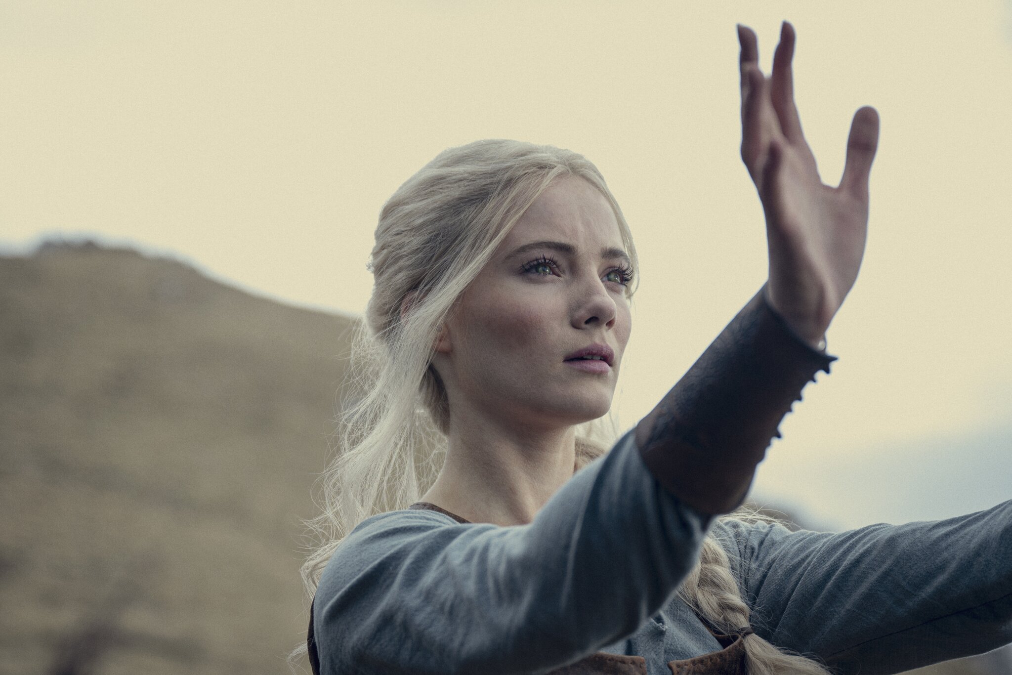 "The Witcher" Staffel 4: Freya Allen spricht über Liam Hemsworth und ...